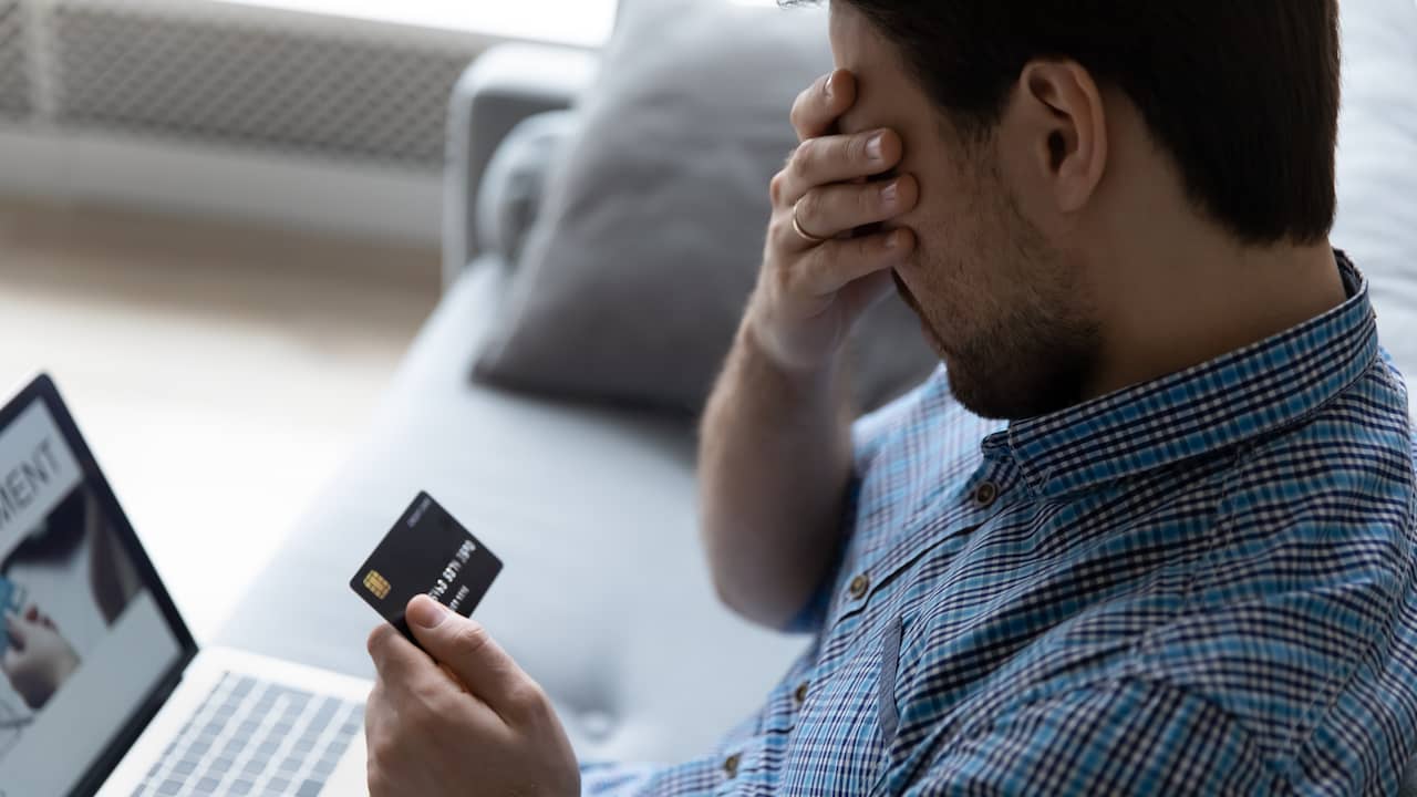 Jongeren laten zich door criminelen verleiden bankrekening beschikbaar ...