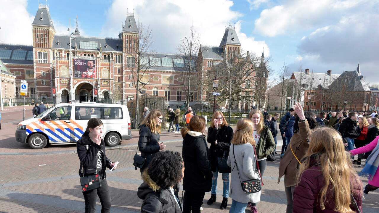 In Beeld: De stroomstoring in de binnenstad van Amsterdam | Amsterdam ...