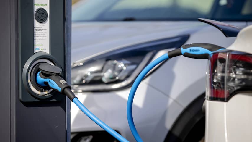 Autoverzekering flink duurder door toename elektrische auto's ...