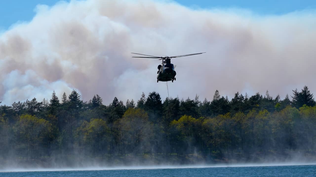 Brand op militair terrein 't Harde is vannacht 'helaas niet kleiner ...