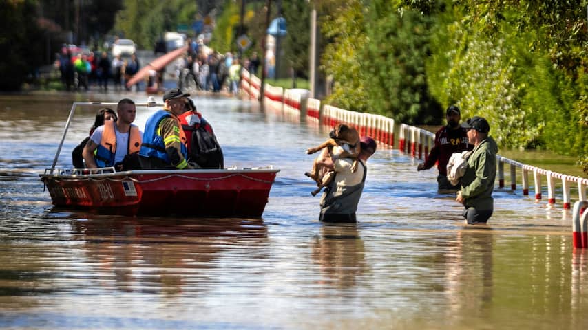 Tweede dam in Polen overstroomt terwijl noodweer Europa verder teistert ...