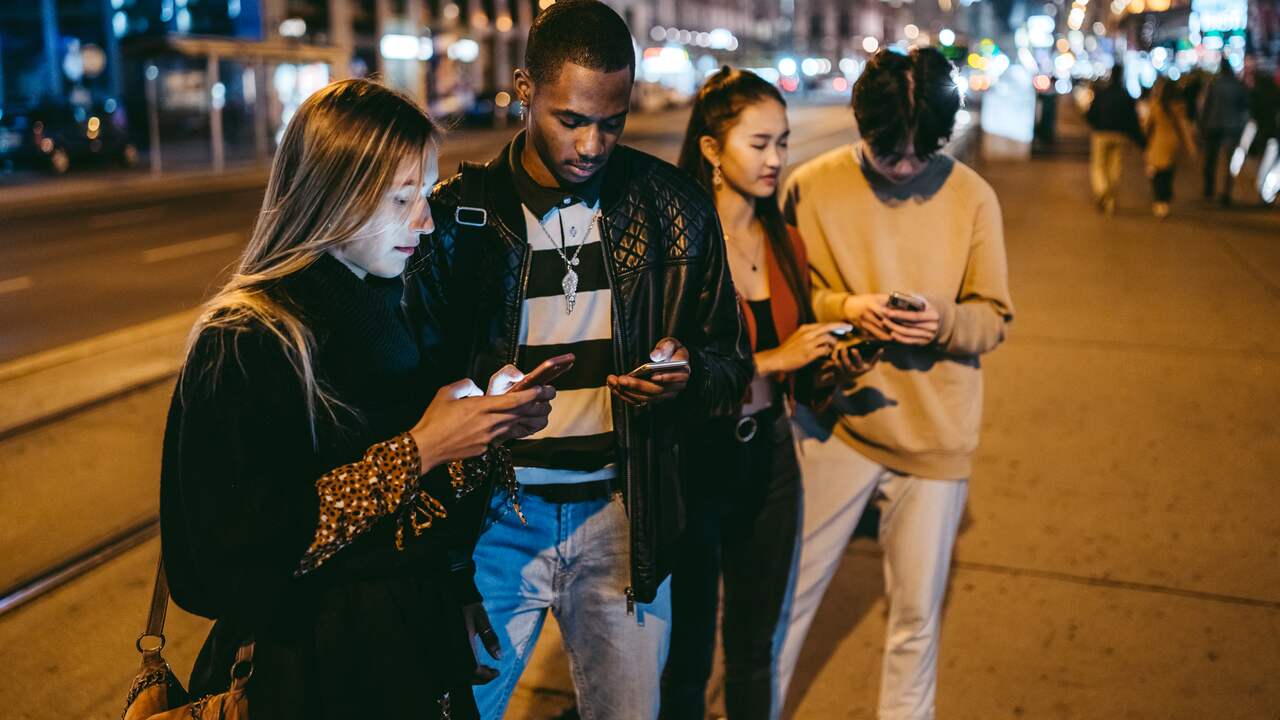 5G-veiling wéér uitgesteld: 'Toppositie Nederlands mobiele netwerk op ...