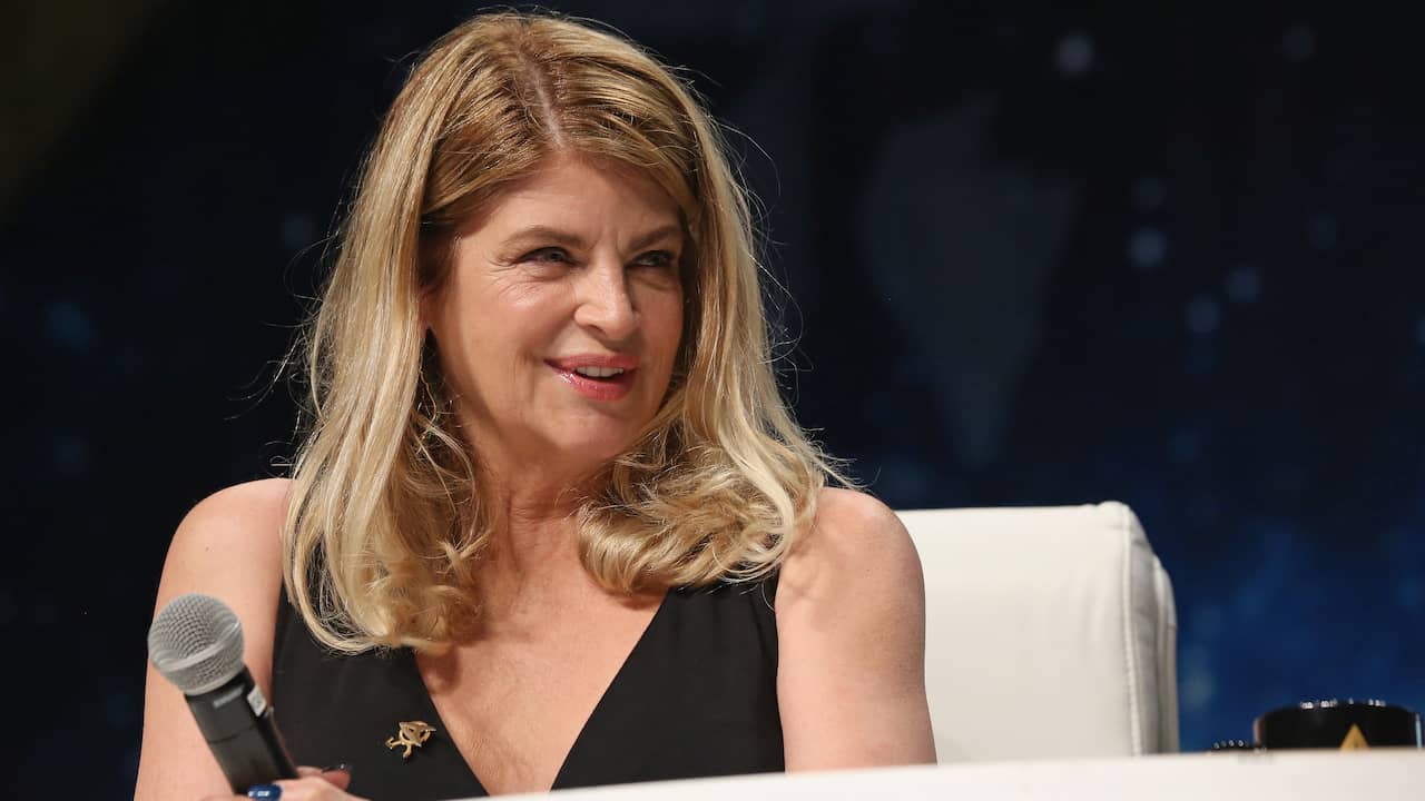 Amerikaanse Cheers-actrice Kirstie Alley op 71-jarige leeftijd ...