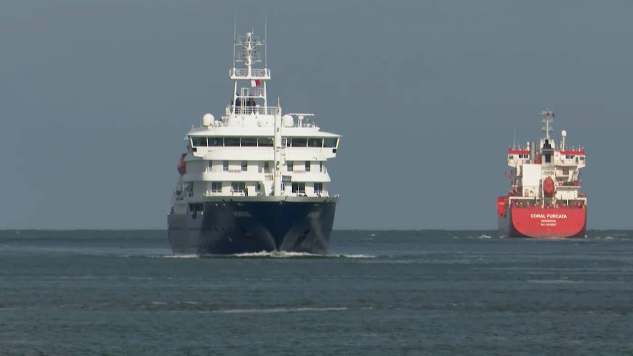 Live | Cruiseschip MV Hondius gaat in juni in Spitsbergen weer in de ...