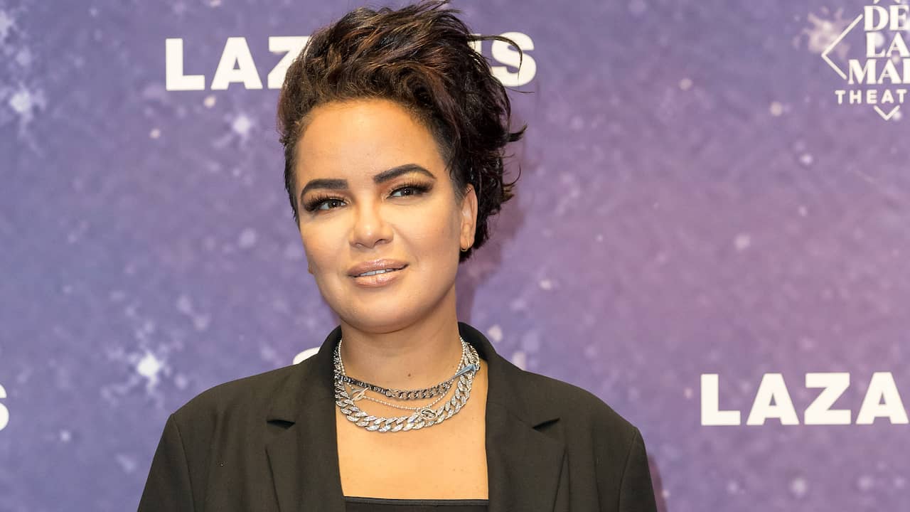 Eva Simons voor het eerst moeder geworden na zware bevalling ...