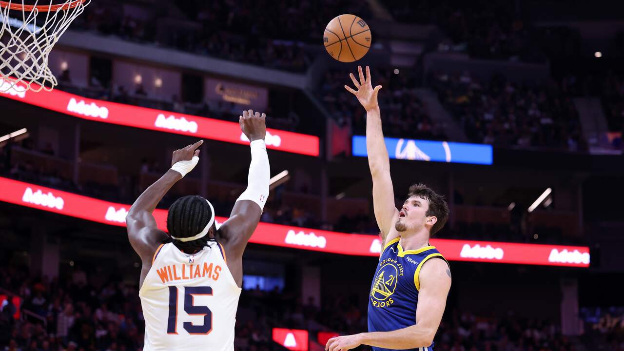 Quinten Post maakt met veertien punten voor Warriors indruk in NBA ...