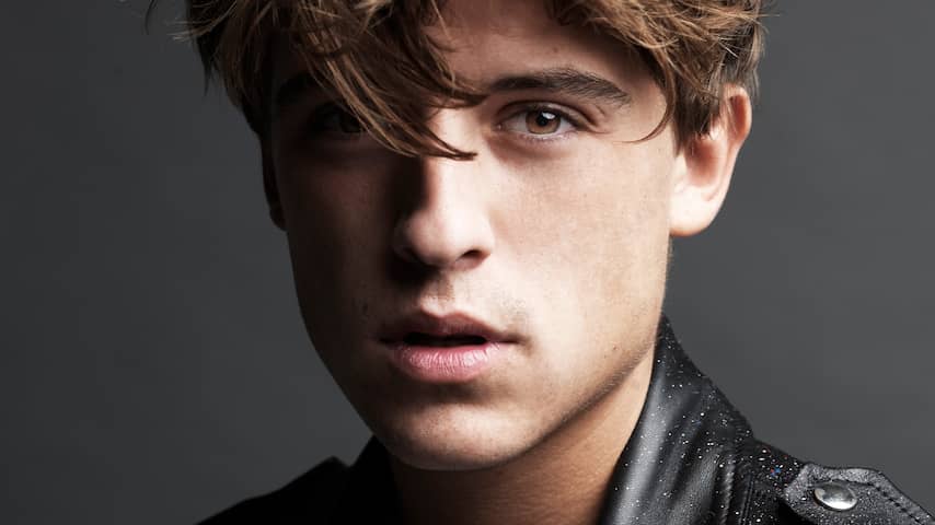 Lil' Kleine maakt zich zorgen over volhouden succes | Achterklap | NU.nl