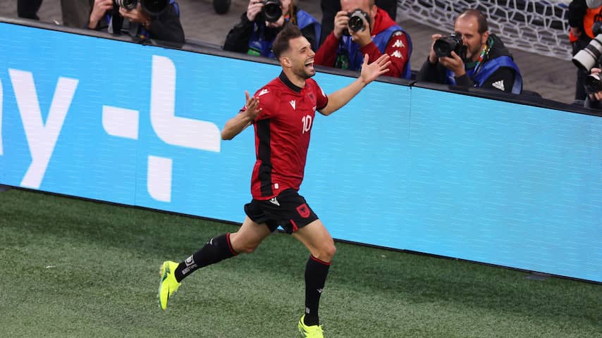 Albanees Bajrami maakt tegen Italië veruit snelste EK-doelpunt aller ...