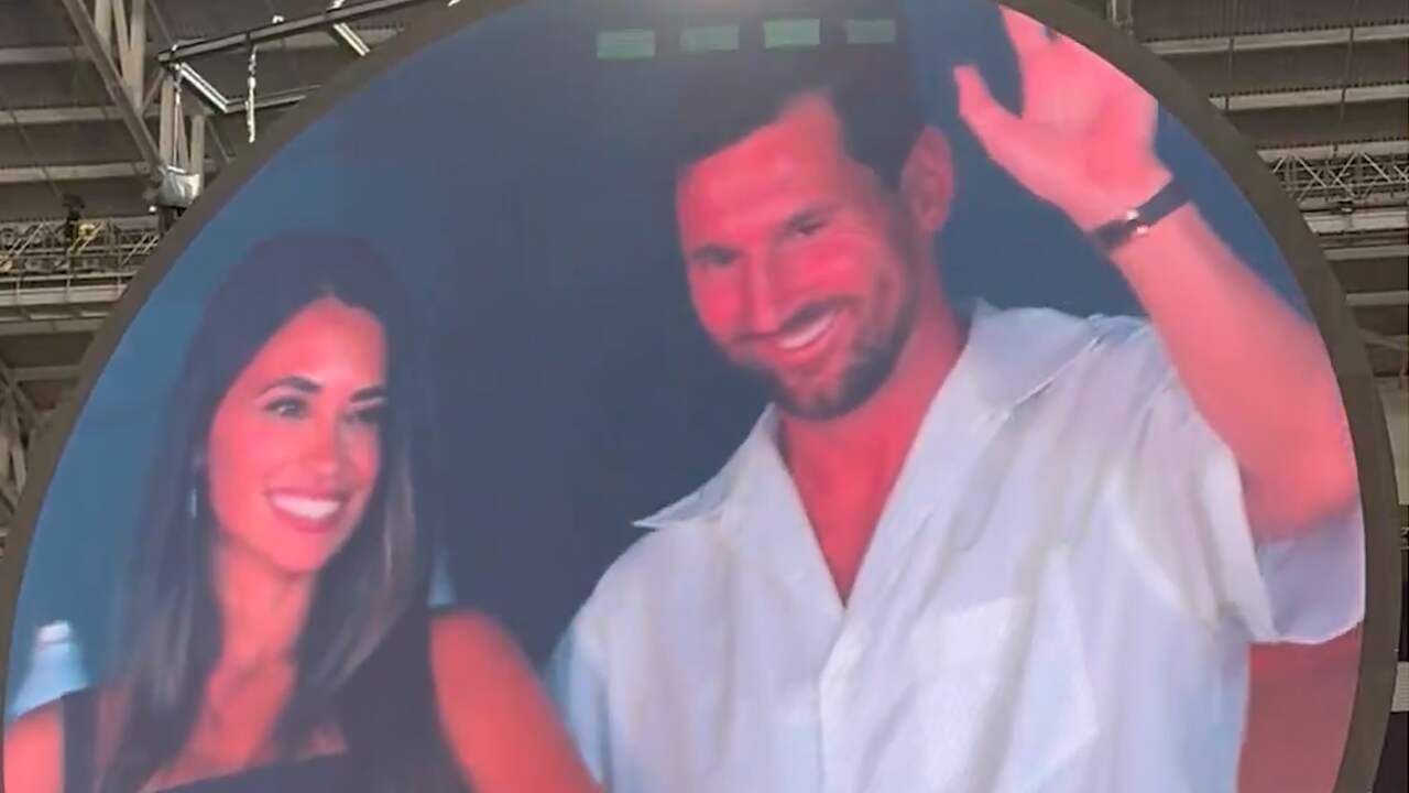 Lionel Messi verschijnt tijdens Coldplay-concert op kisscam | NU.nl