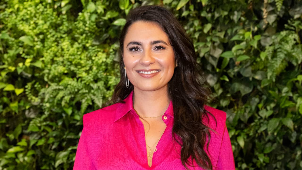 Nadia Moussaid krijgt nieuwe dagelijkse talkshow op NPO1 | Media | NU.nl