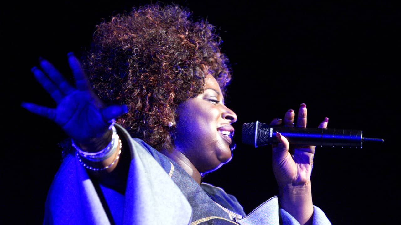 Wish I Didn’t Miss You-zangeres Angie Stone (63) omgekomen bij auto ...