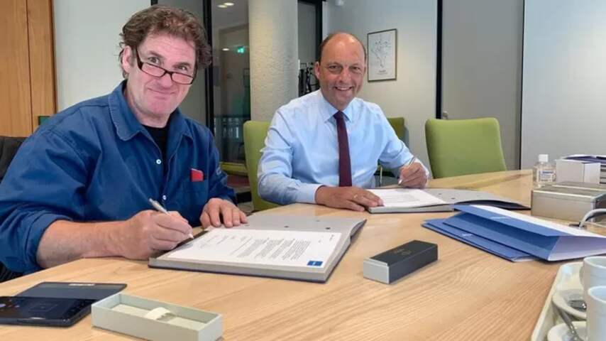 Molukse KNIL-graven blijven voor altijd in stand op Zwolse ...