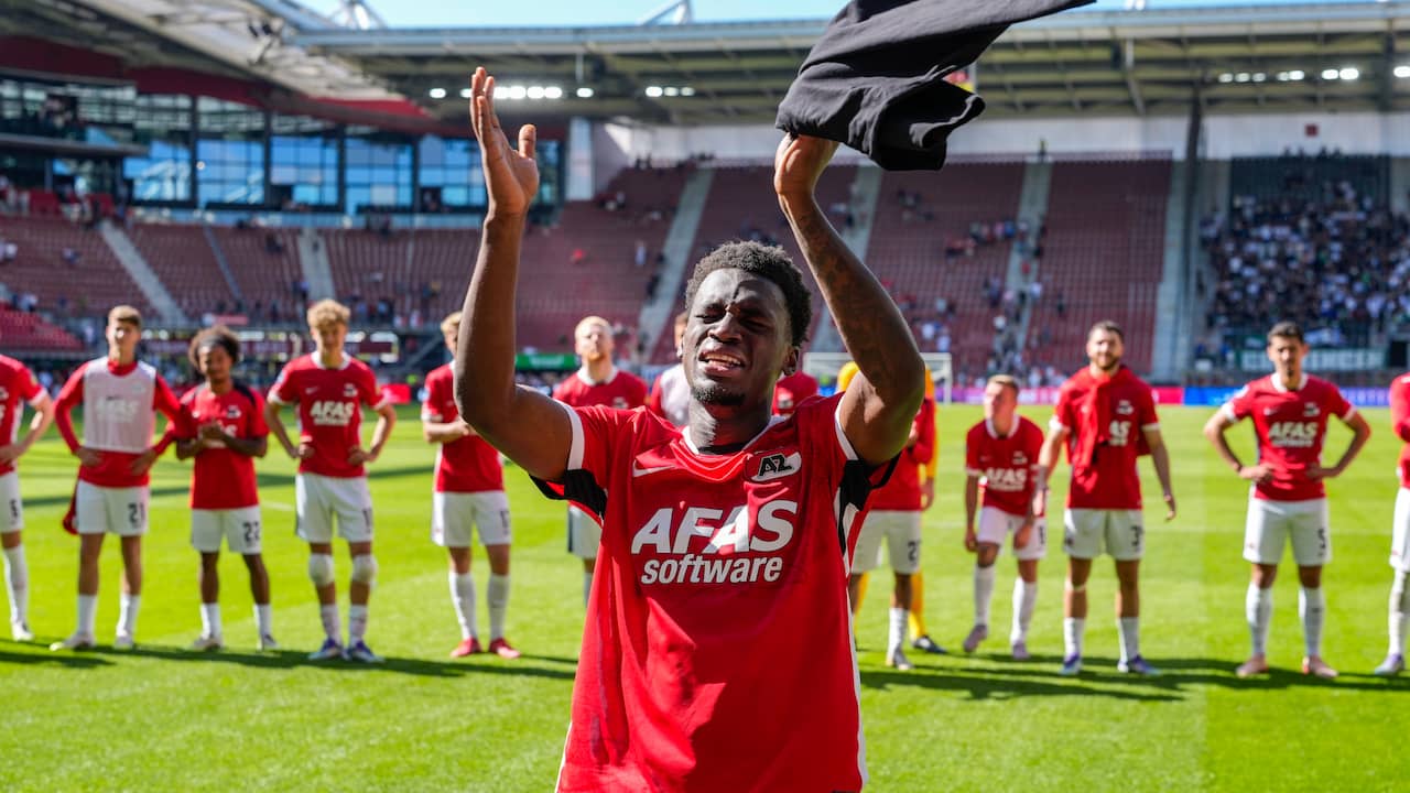 AZ ziet Poku voor miljoenen vertrekken naar Bayer Leverkusen van Ten ...