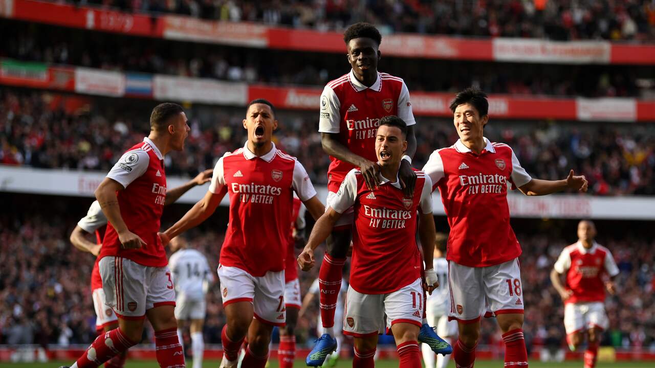 Arsenal verslaat Liverpool eindelijk weer en blijft City voor in ...