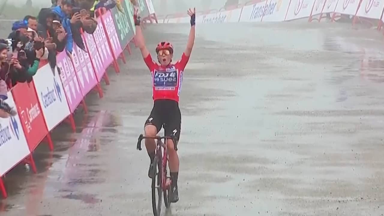 Vollering rijdt iedereen uit het wiel op slotklim en pakt eindzege in ...