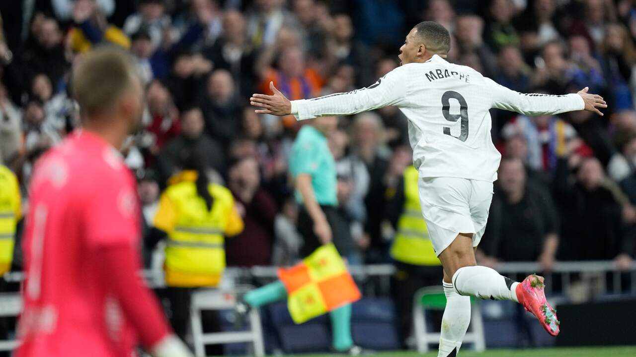 Real scoort vier keer tegen Cillessen en is winnaar van het weekend in ...