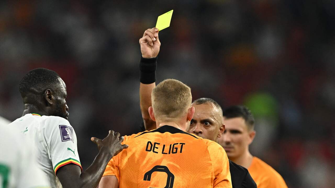 De Ligt en Aké op scherp: zo zit het met de regels rond gele kaarten in ...