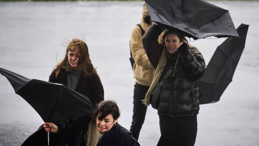 Woensdag code geel in kustprovincies vanwege zware windstoten | Binnenland | NU.nl