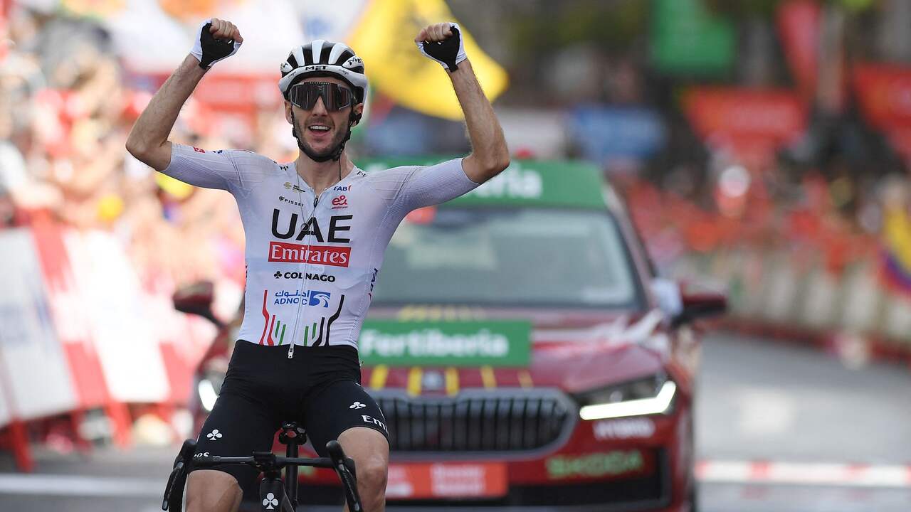 Adam Yates soleert op indrukwekkende wijze naar ritwinst in Vuelta | NU.nl