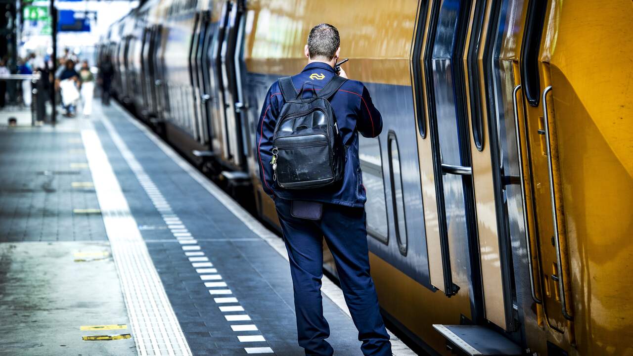 Reizigersorganisatie Rover: 'Blijf thuis tijdens staking NS-personeel ...