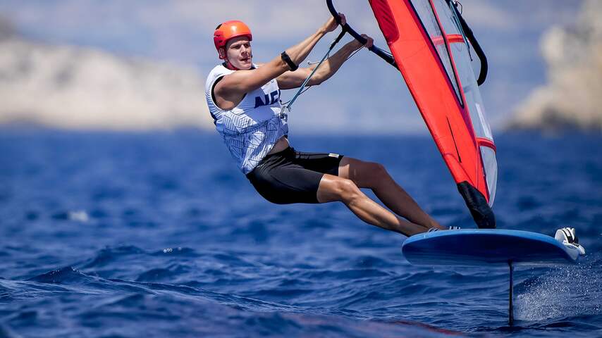 Medalseries windfoiler Van Opzeeland verplaatst van vrijdag naar ...