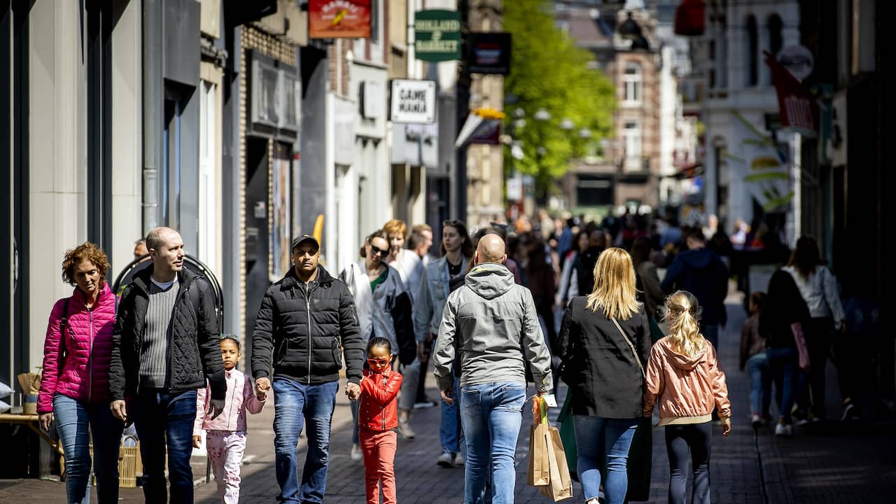 Winkels gaan eerder op slot of sluiten hele dagen vanwege ...