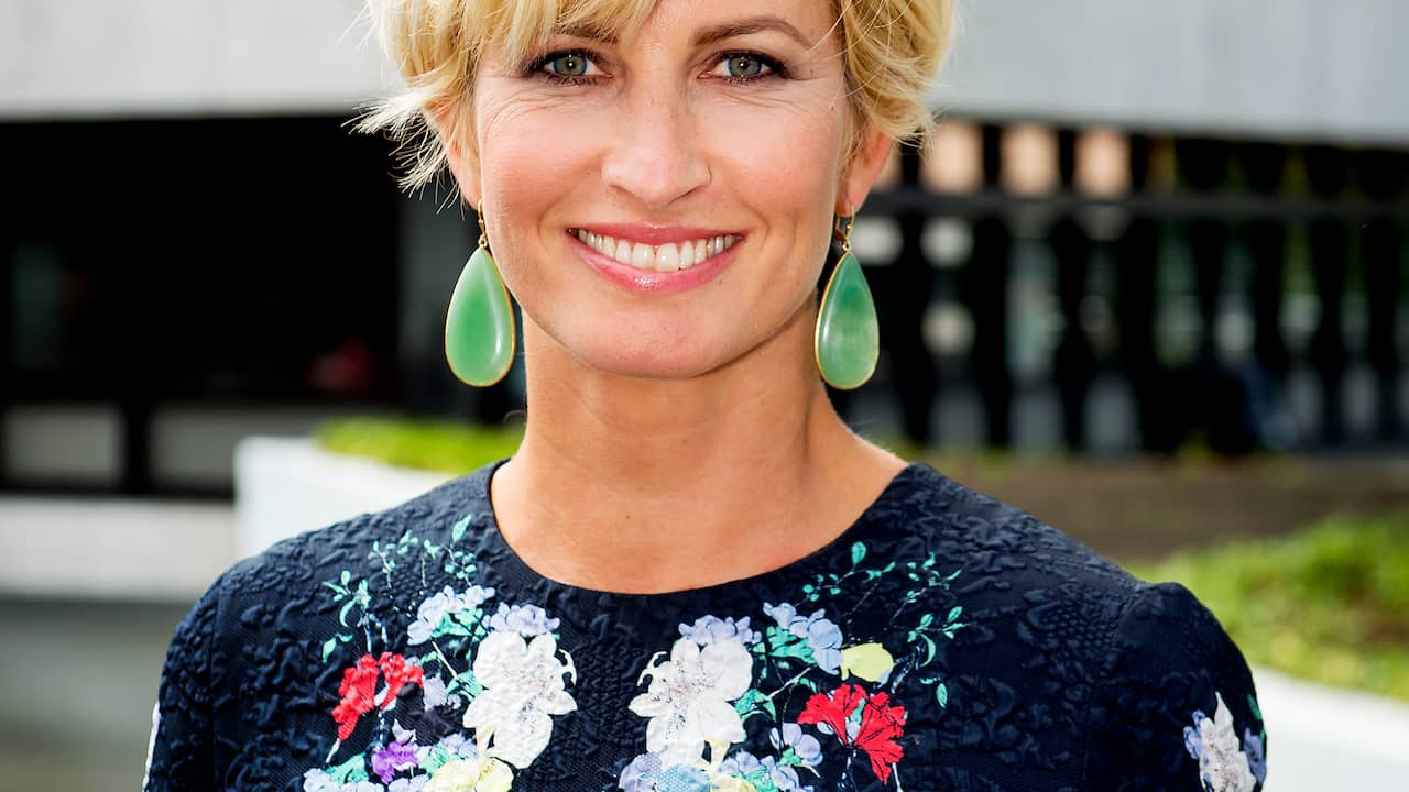 Presentatrice Anouk Smulders is een 'enorme controlfreak' | Achterklap ...