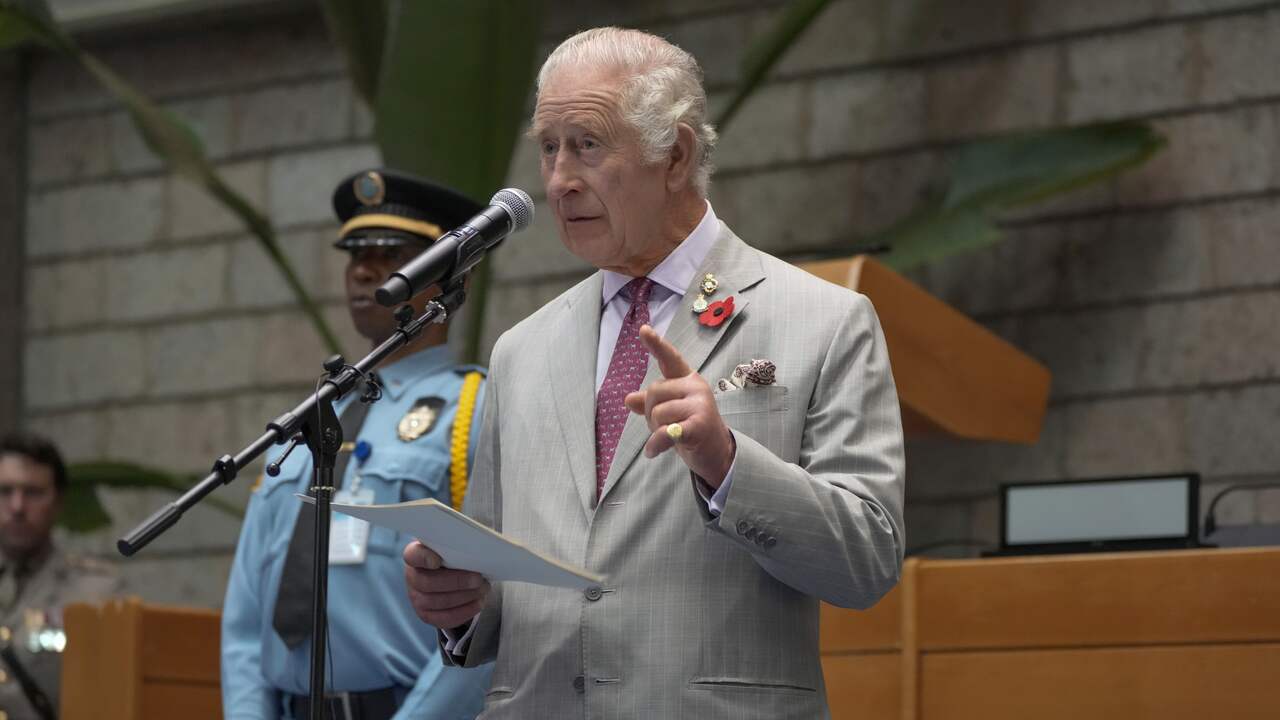 Koning Charles is in Kenia, maar deel van de bevolking ziet hem liever ...