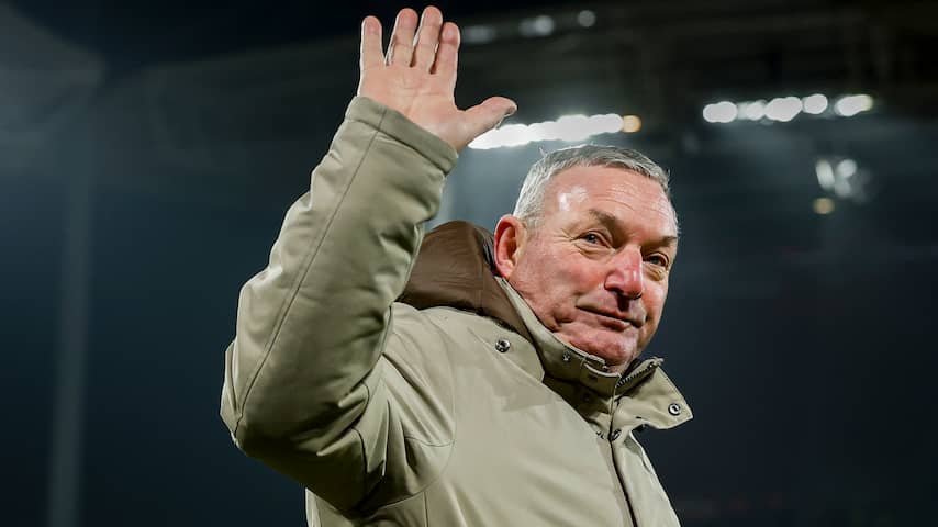 Ron Jans denkt niet aan vervroegd pensioen na nieuwe tik met FC Utrecht ...