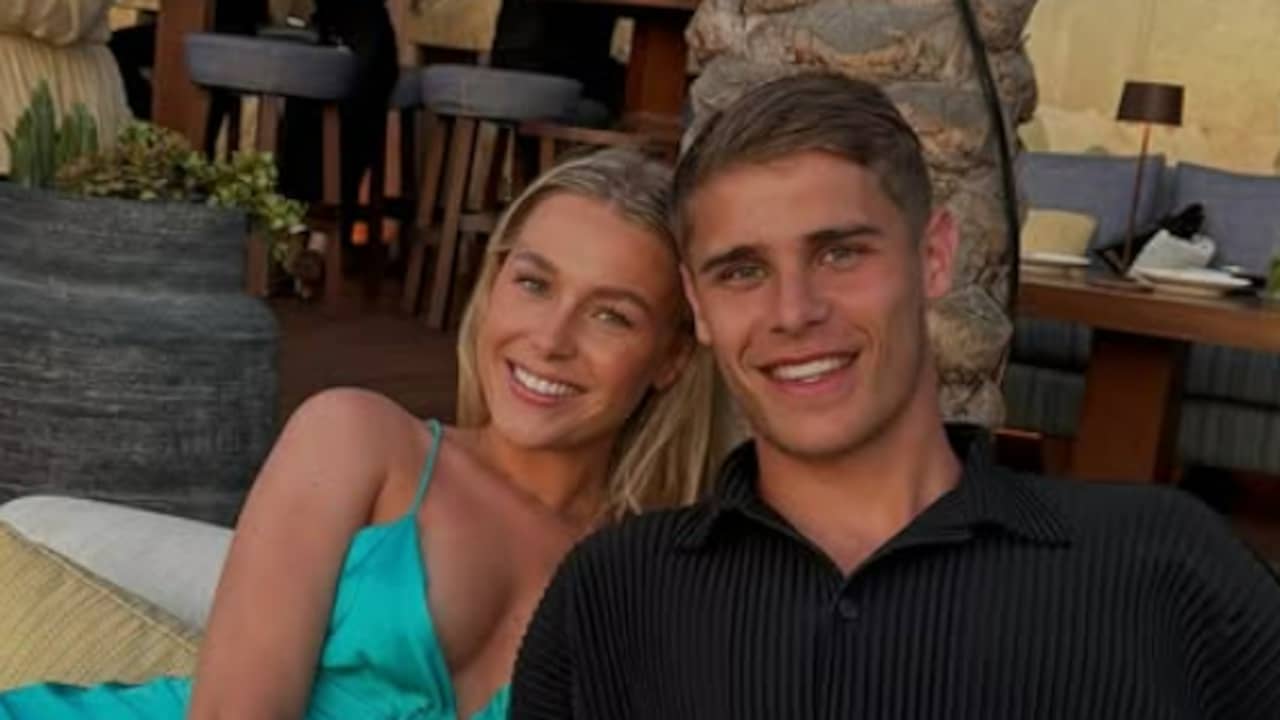 Voetballer Micky van de Ven en Sterre van Bakel zijn uit elkaar | Achterklap | NU.nl