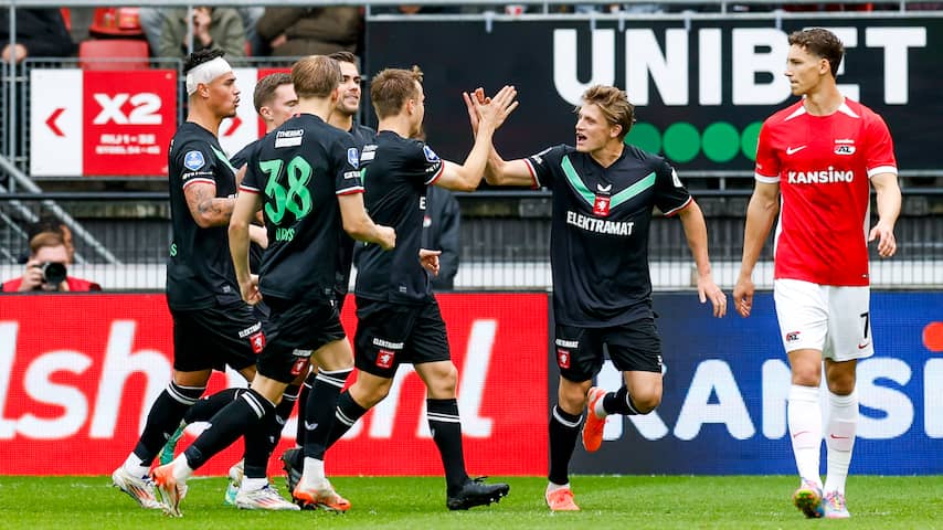 AZ verzekert zich van Europees voetbal na intense finale tegen FC Twente | Sport | NU.nl