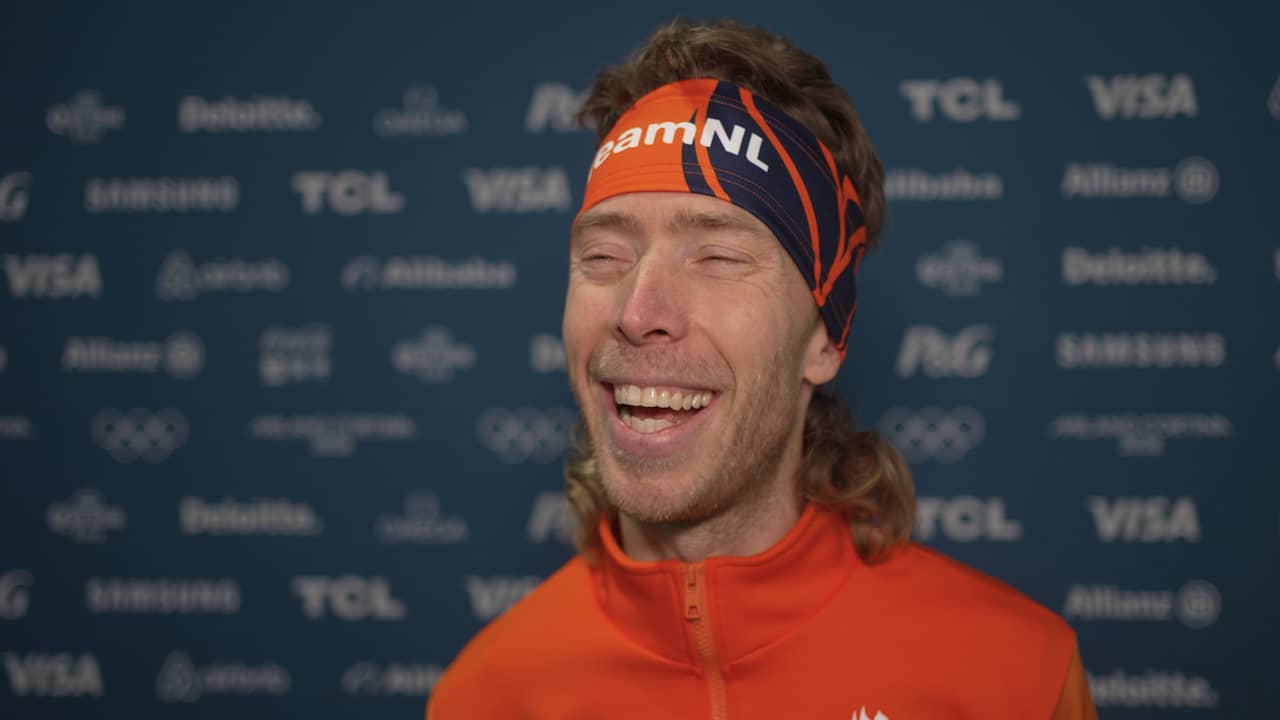 Jorrit Bergsma zingt zijn eigen olympische liedje: 'Matties naar Milaan ...