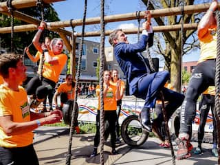 Friese artiesten staan centraal tijdens Koningsdagconcert in Dokkum ...