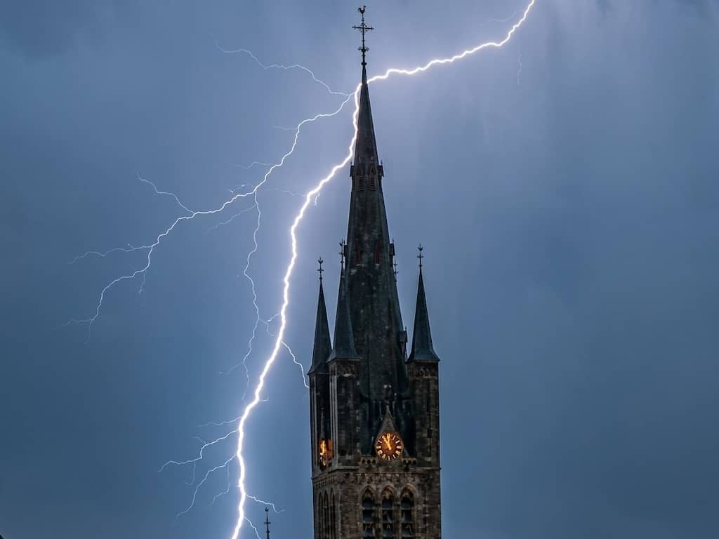 Live hitte | Code oranje in acht provincies, NL-Alert verstuurd naar ...