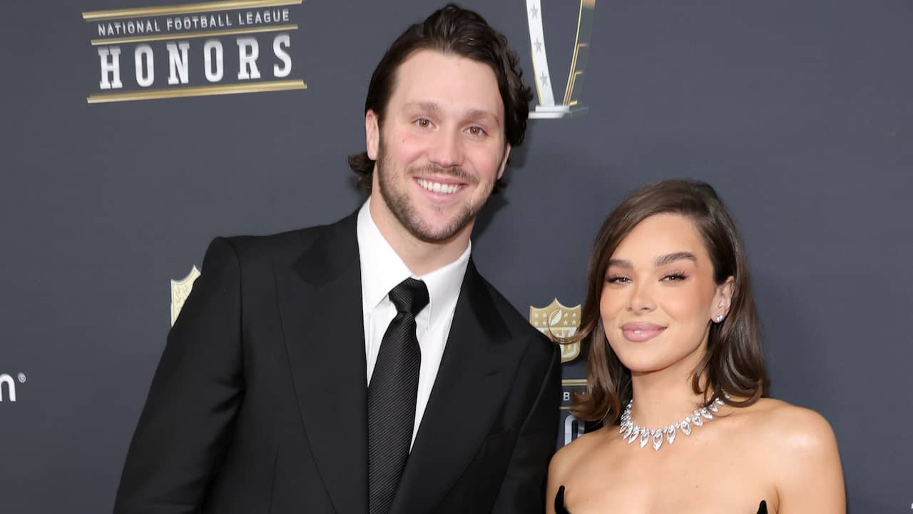 Zangeres Hailee Steinfeld getrouwd met NFL-speler Josh Allen ...