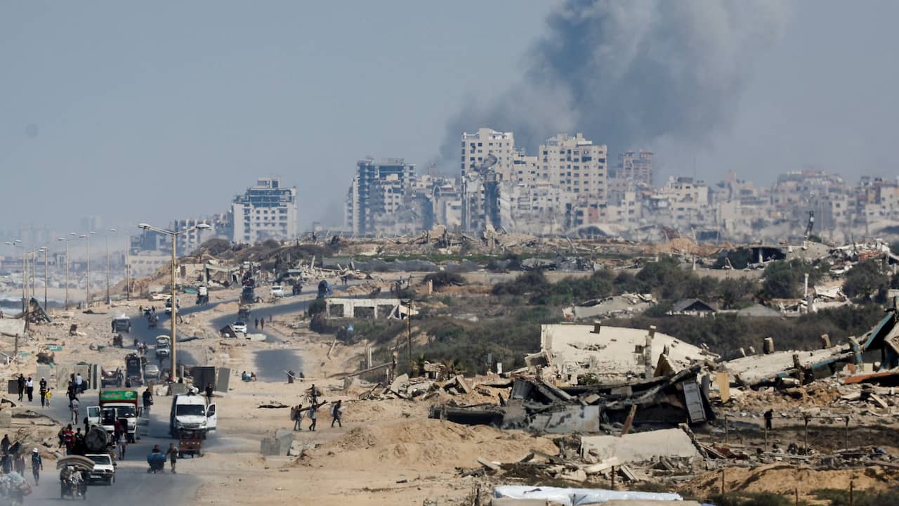 Hamas akkoord met vrijlaten gijzelaars en wil verder praten over Trumps plan | Spanningen Midden ...