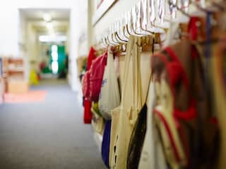 Onderwijsassistent (26) veroordeeld tot 8 jaar cel en tbs voor ...