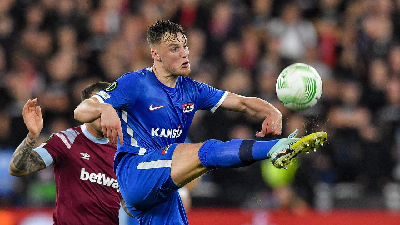 Beukema zong mee met clublied West Ham: 'Dit is mijn favoriete Engelse ...
