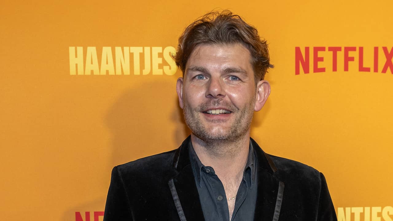 Sander Lantinga liep open beenwond op bij The Masked Singer ...