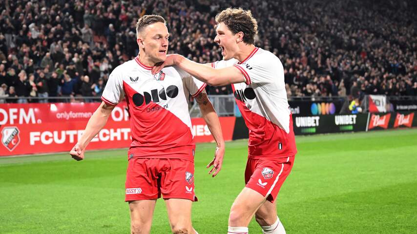 FC Utrecht mede door prachtgoal Toornstra veel te sterk voor PEC Zwolle | Voetbal | NU.nl