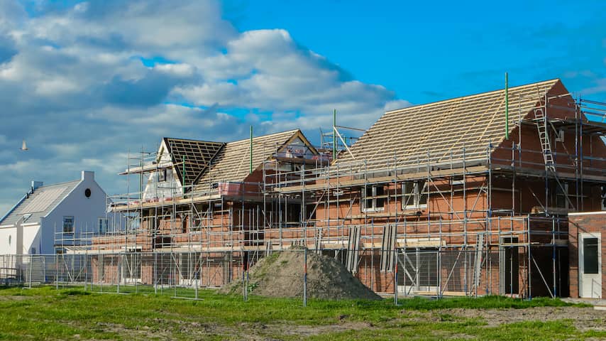 Soepelere regels voor huurprijzen moeten nieuwbouw uit het slop halen | Economie | NU.nl