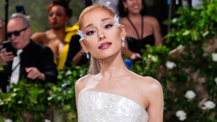 Ariana Grande over Nickelodeon-tijd: 'Bij bepaalde scènes denk ik nu: o ...
