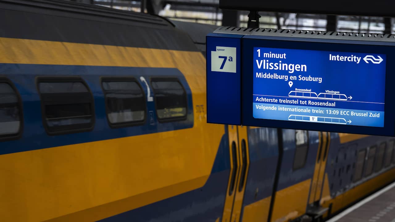 NS-borden overgegaan op donkere modus: beter leesbaar en ...