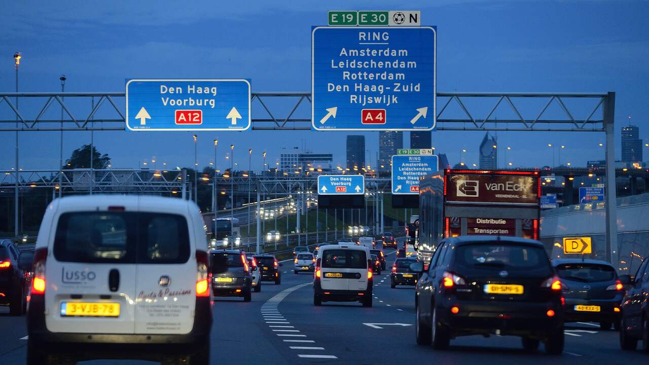 Flinke vertragingen door ongelukken en drukte op de weg | Binnenland | NU.nl
