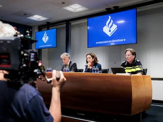 Agenten in gezicht geslagen en in kruis gegrepen bij COA-locatie ...