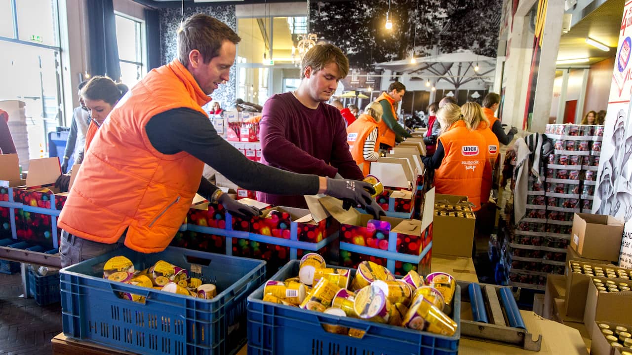 Armoede in Nederland: een miljoen mensen hebben moeite om rond te komen ...