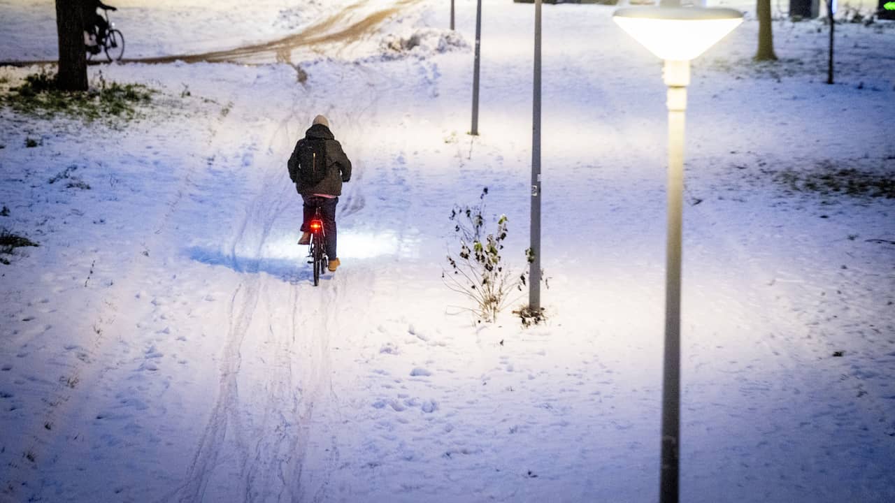 Live sneeuw | Eerste sneeuw valt in het westen, vrijwel overal code ...
