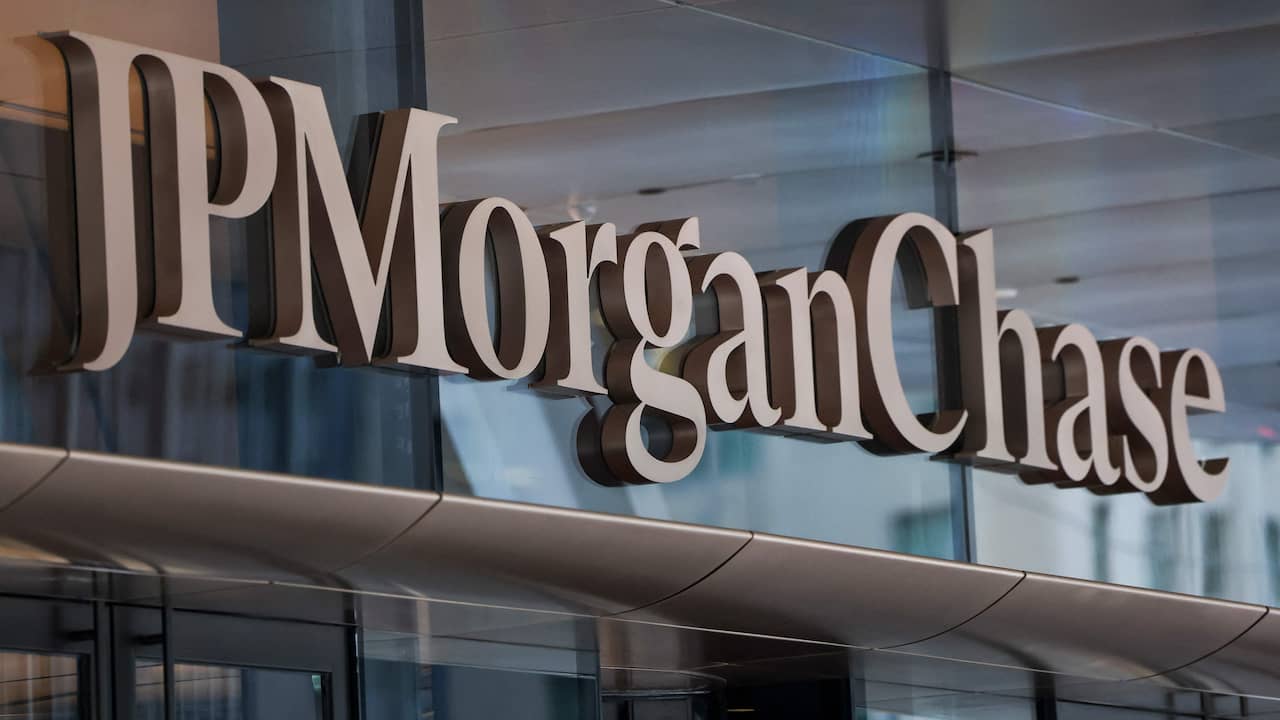 Trump klaagt grote Amerikaanse bank aan omdat die hem weigert als klant ...