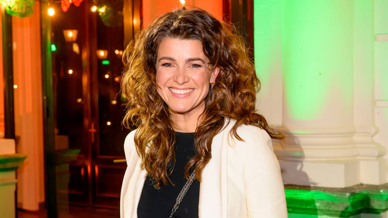 Merel Westrik Wil Niet Dat Dieuwertje Blok Gillend Naar Sinterklaasjournaal Kijkt Media Nunl