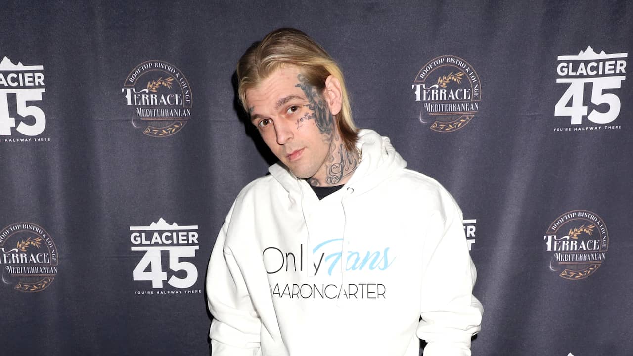 Moeder van overleden Aaron Carter beschuldigt zijn ex-verloofde van ...